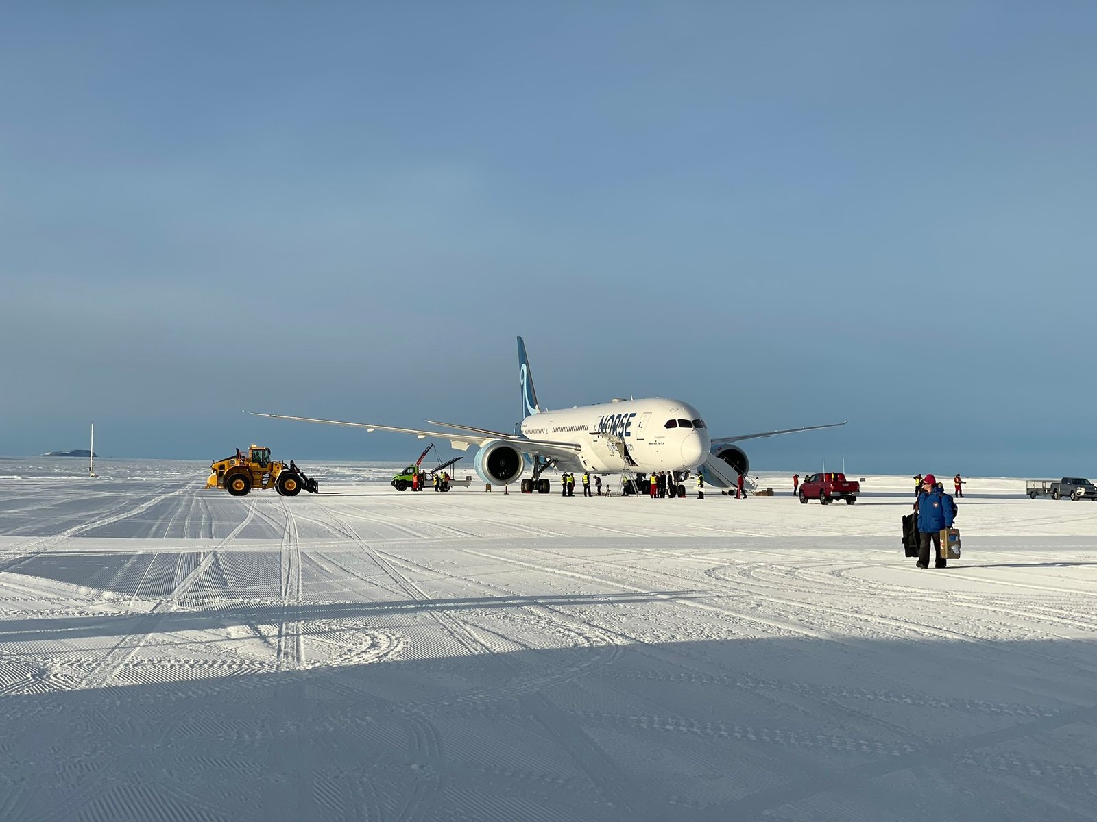 Breaking the Ice: Norse Atlantic's Dreamliner Makes History with ...