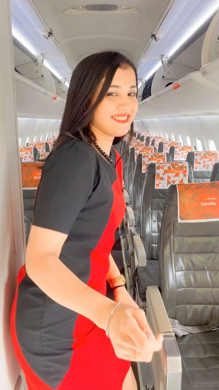 SpiceJet's Spectacular Coup: Airworthy VT-SXE Takes Flight, 8 B737s ...